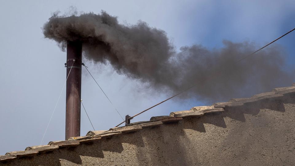 Weißer Rauch über dem Vatikan - Neuer Papst in Rom gewählt - Leo XIV ...