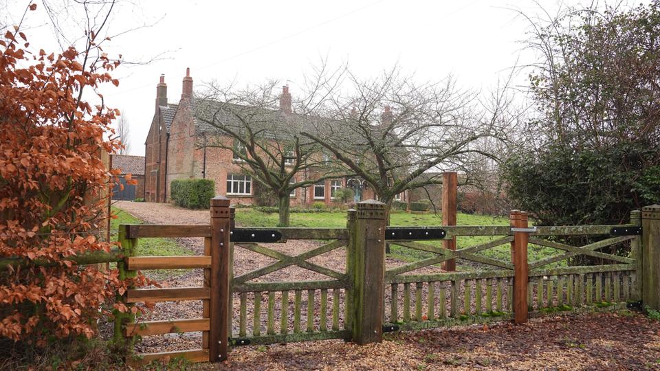Unruhe in Sandringham: Andrew sorgt für Ärger | brisant.de