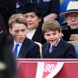 Prinz Louis, der Sohn von Prinzessin Kate und Prinz William bekommt mit ...