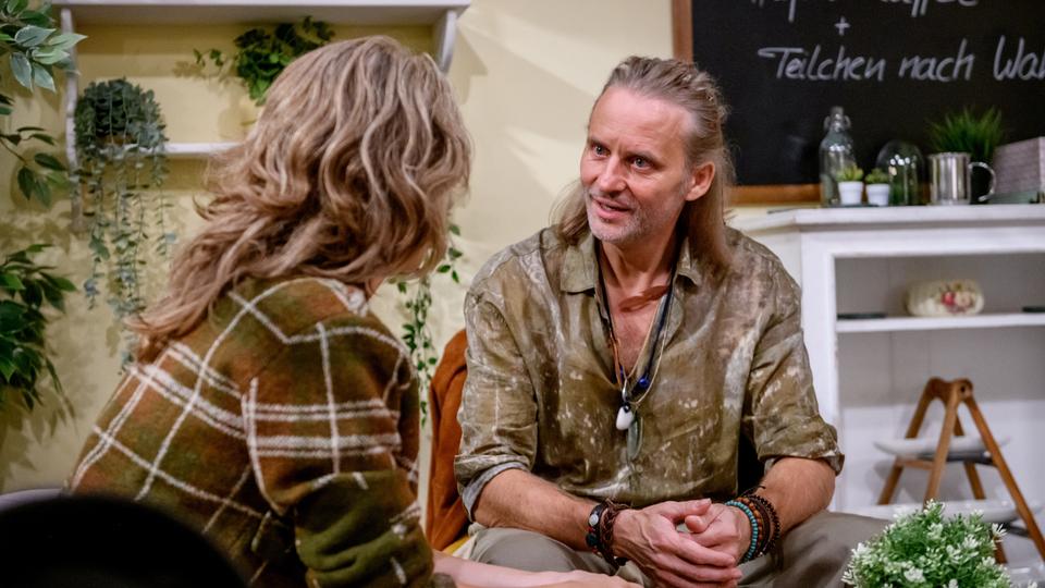 Sturm der Liebe - Darum verlässt Dr. Niederbühl nun die Serie | brisant.de