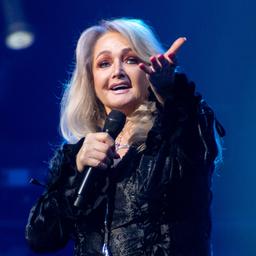 75. Geburtstag im Krankenhaus: Weiter Sorge um Bonnie Tyler nach Darm ...