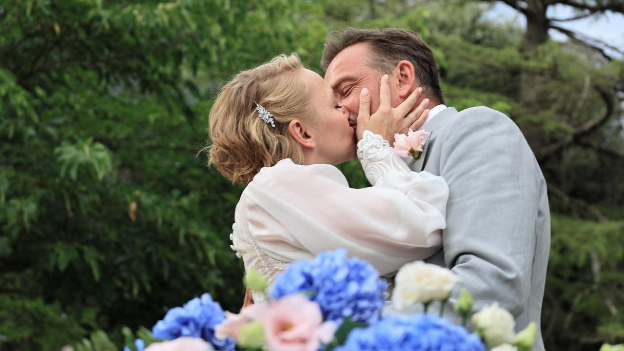 Geheiratet - So romantisch war die Hochzeit von Schauspielerin Anna ...