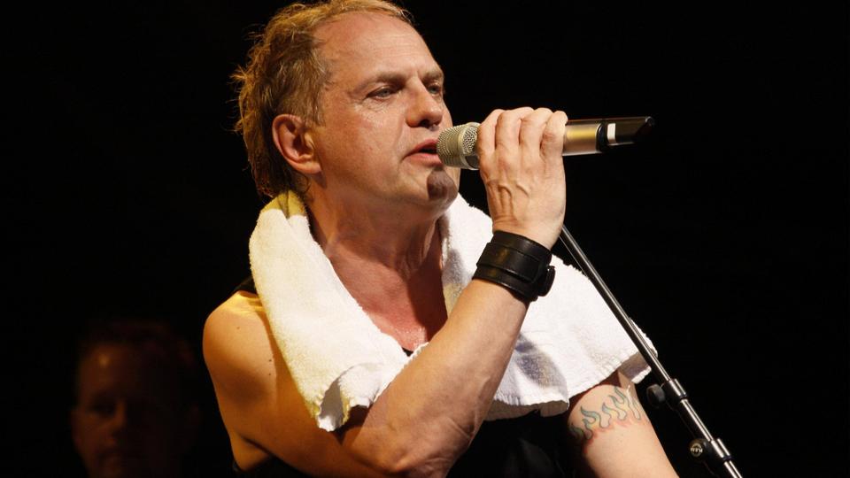 Uwe Ochsenknecht feiert 70. Geburtstag: Darum ließ er sich einst mit ...