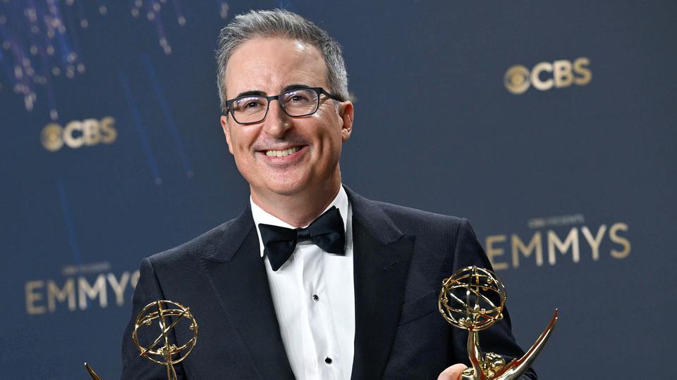 Bernd das Brot wird in Last Week Tonight von John Oliver in den USA ...