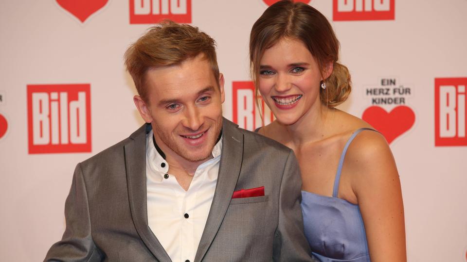 Samuel Koch - Der Schauspieler und Ehefrau Sarah Elena werden Eltern ...