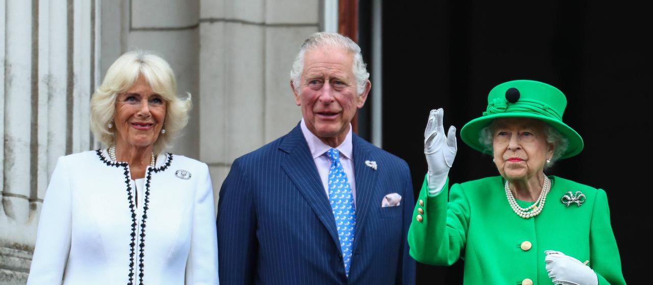 Queen Elizabeth - Das planen König Charles und Königin Camilla zum 100 ...