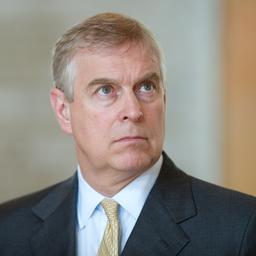 Drew Barrymore über Liebe, E T und wie Keanu Reeves das Leben der ...