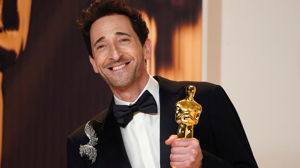 Oscars 2025 - Alle Gewinner, Highlights und die besten Outfits im ...