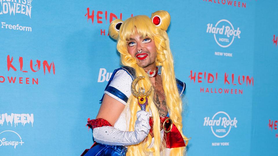 Heidi Klum zu Halloween 2025: Als Medusa versteinert sie Tom Kaulitz ...