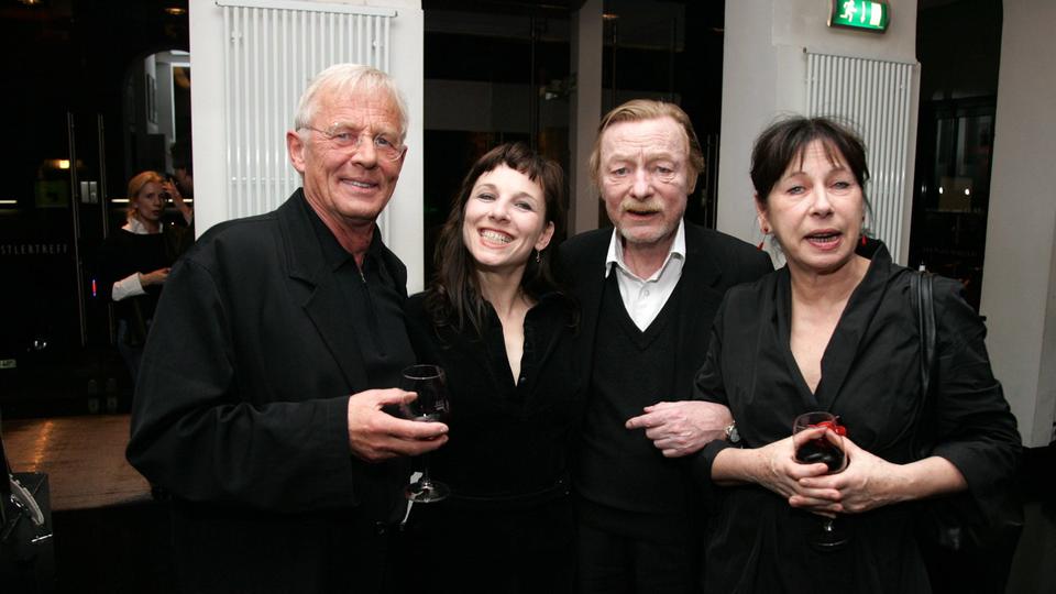 Rolf Becker ist tot: IaF Schauspieler starb im Hospiz, Vater von Meret und Ben Becker | brisant.de