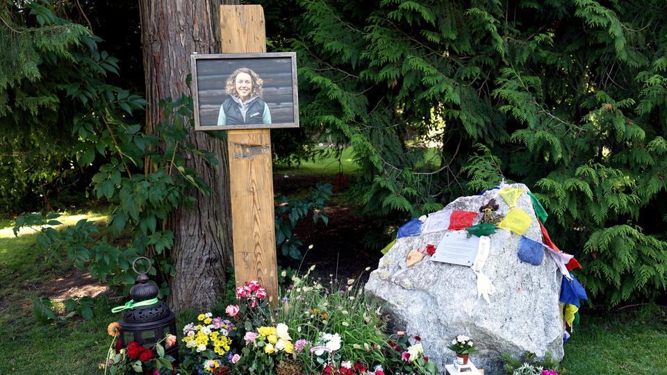 Nach Bergunglück und Tod von Laura Dahlmeier: Park in Garmisch ...