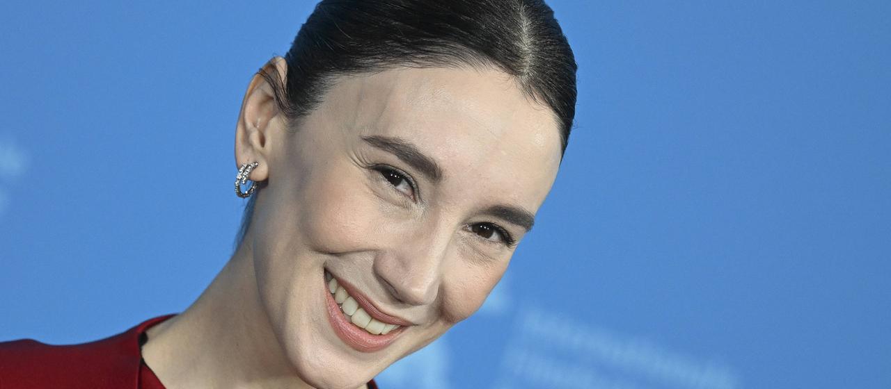 Sibel Kekilli hat heimlich geheiratet: Rätsel um ihren Ehemann | brisant.de