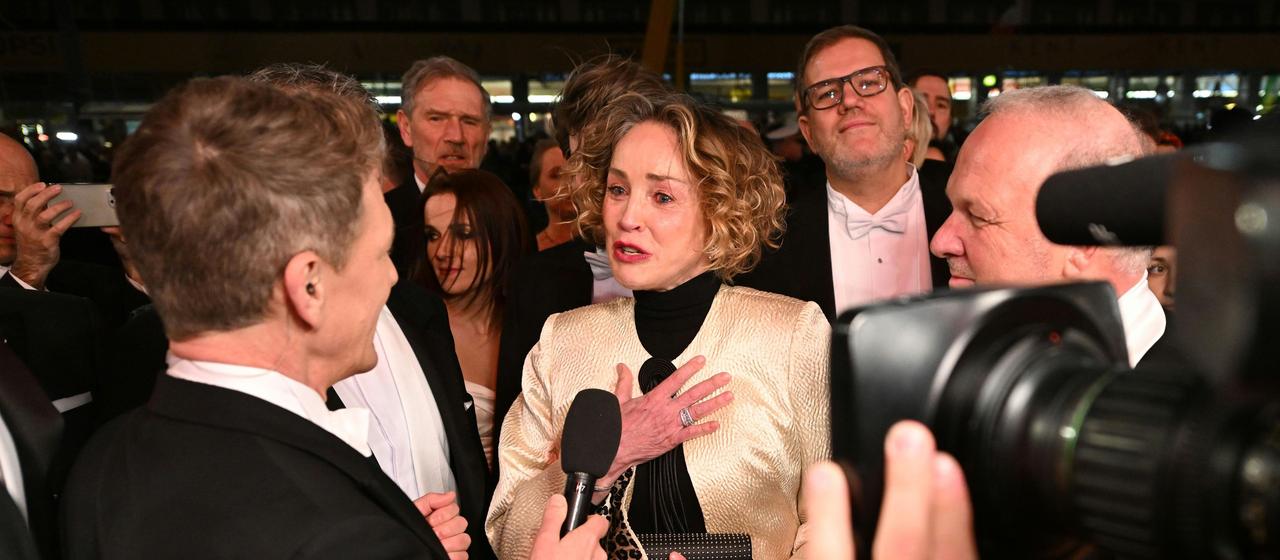 Schauspielerin Sharon Stone beim Wiener Opernball: Tränen und Flucht ...